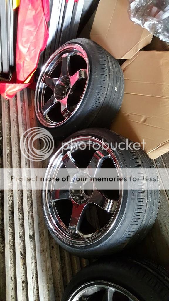 Uras NS-01 17x9.5 et15 / 17x9 et 30 Chrome 5x114 | Driftworks Forum